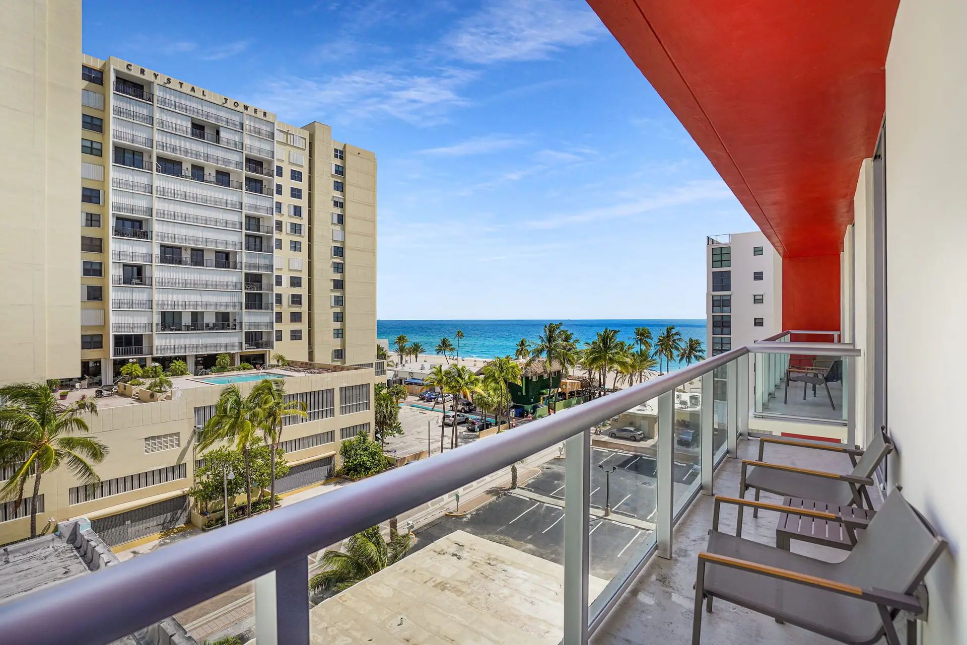 Relax at Our Condos On The Beach With Partial Ocean View - Cielo Stays