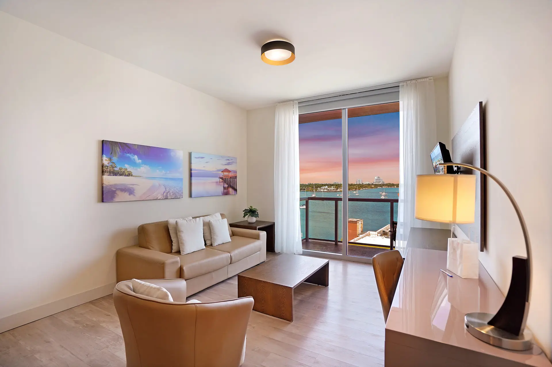 Sunset View Condos On The Beach - Cielo Stays